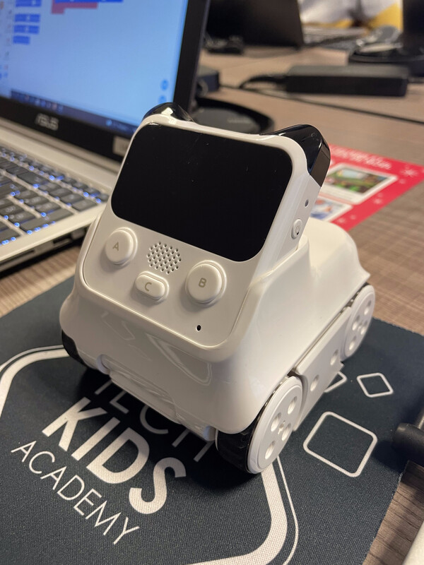 7-9 ans 2 - Codey Rocky - Tech Kids Academy