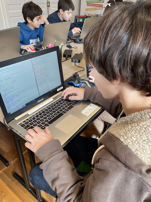 10-14 ans 2 - Initiation au langage Python - Tech Kids Academy 10-14 ans 2 - Initiation au langage Python - Tech Kids Academy