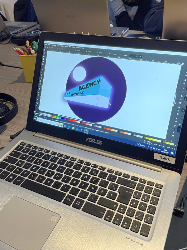 RS6854_IMG_1641-scr - Tech Kids Academy