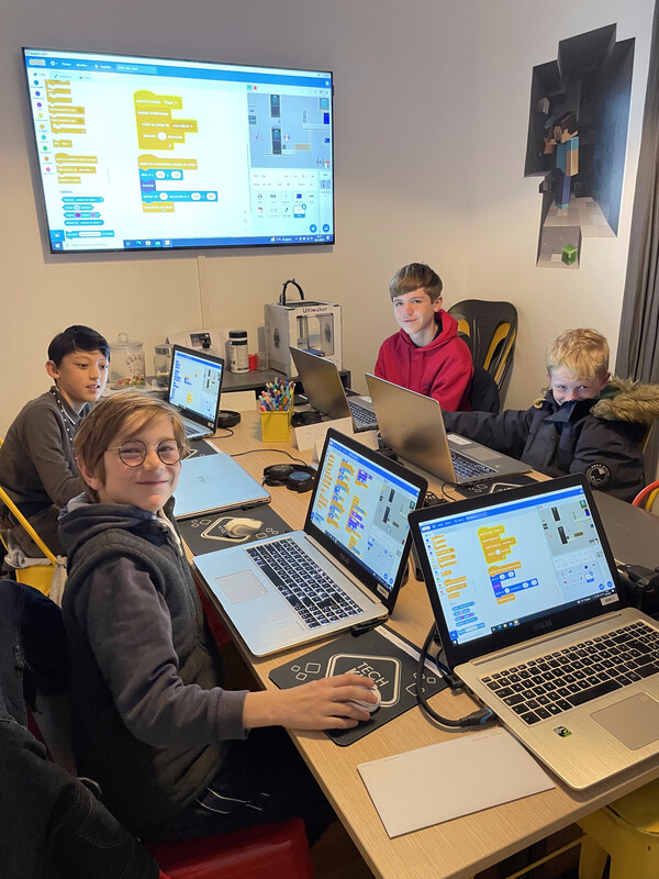 RS11180_IMG_8359 2-scr - Tech Kids Academy