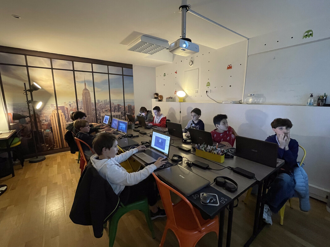 RS11271_IMG_8277-scr - Tech Kids Academy