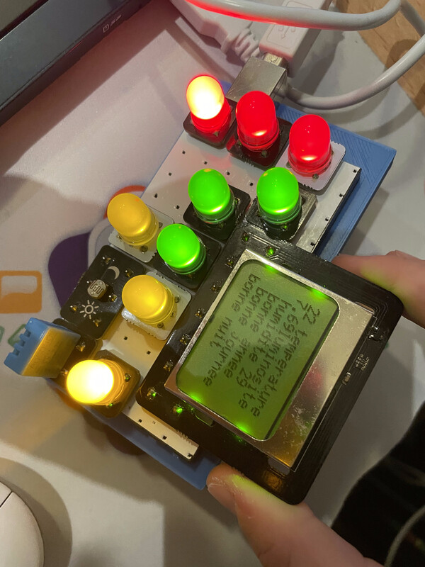 2023-2024 : 10-14 ans 1 Electronique avec Thingz - Tech Kids Academy