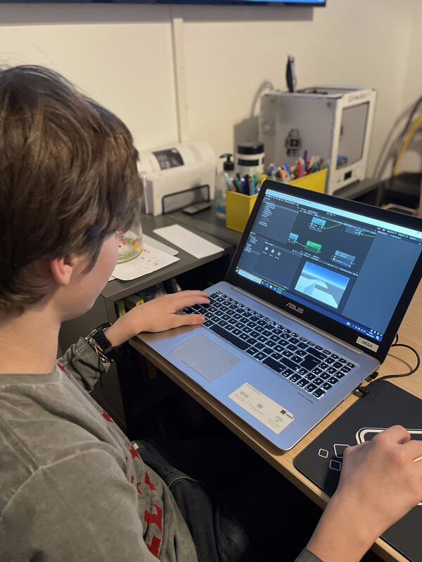 2023-2024 - 13-17 ans 1 Codage avec Unity bolt - Tech Kids Academy