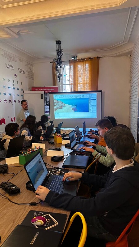 2024-2025 - 10-14 ans 3 - Faire des dessins avec Python - Tech Kids Academy